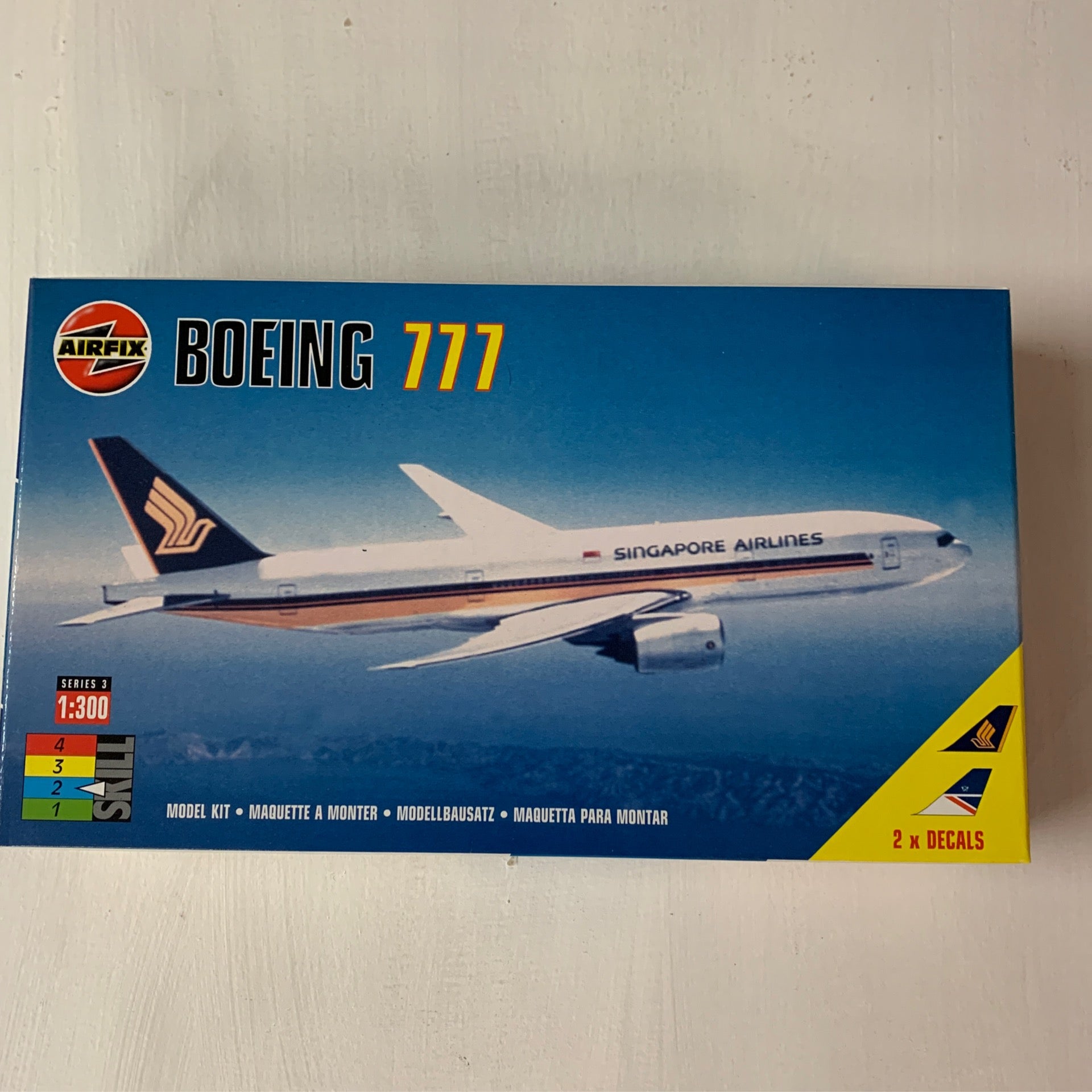 Airfix 1/300 Boeing 777 plane model kit 3184 | Frontline Model Kits ...