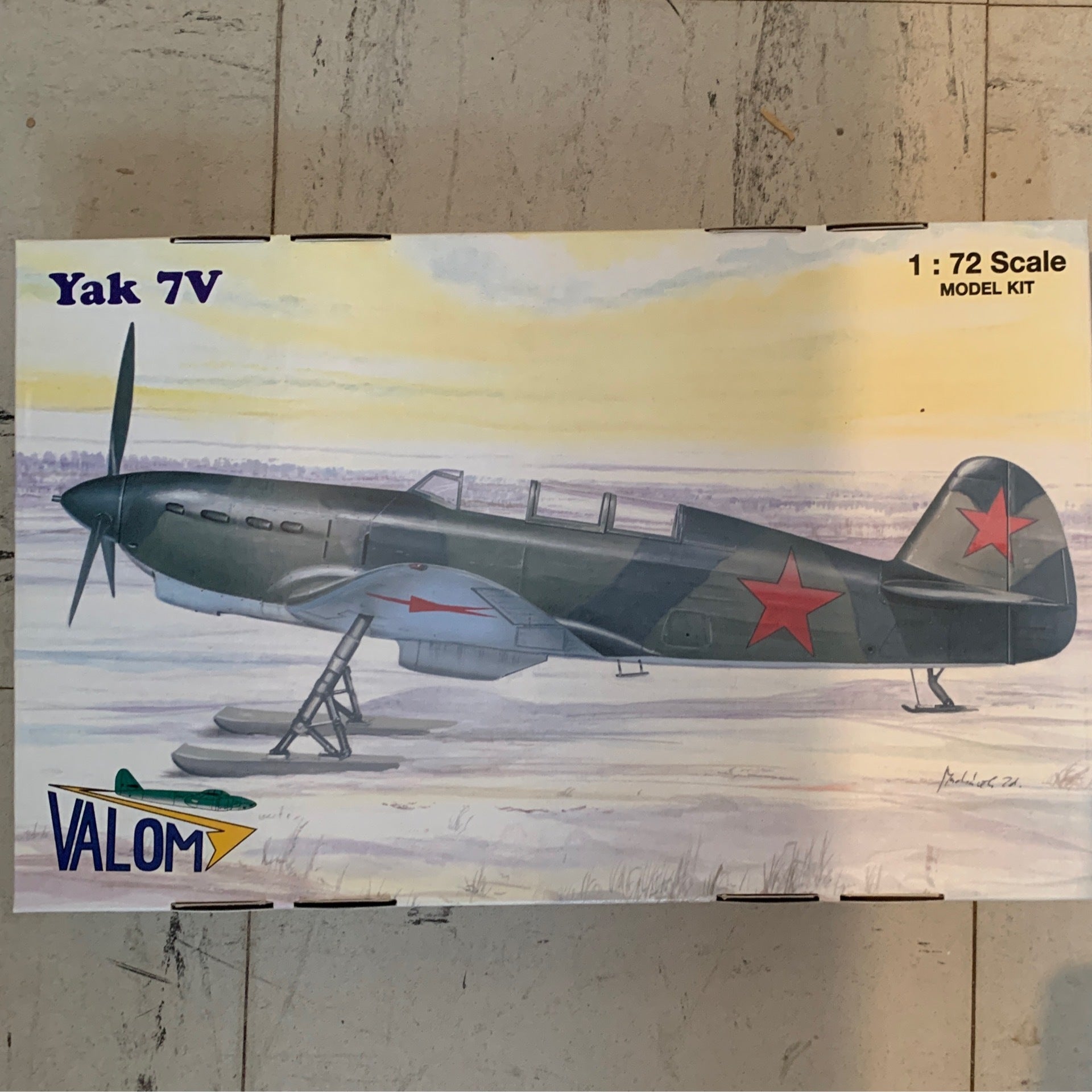 Valom 1/72 yak 7v model kit | Frontline Model Kits & Hobbies